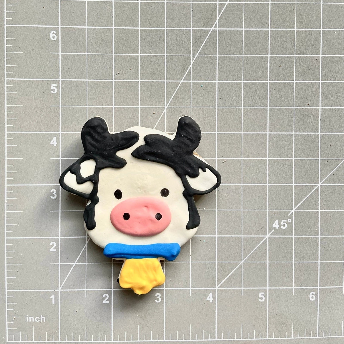 Cow Cookie – Modern Companion