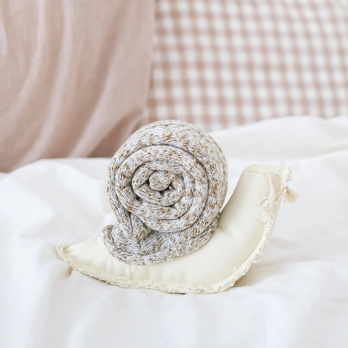 Snail Enrichment Toy – Modern Companion